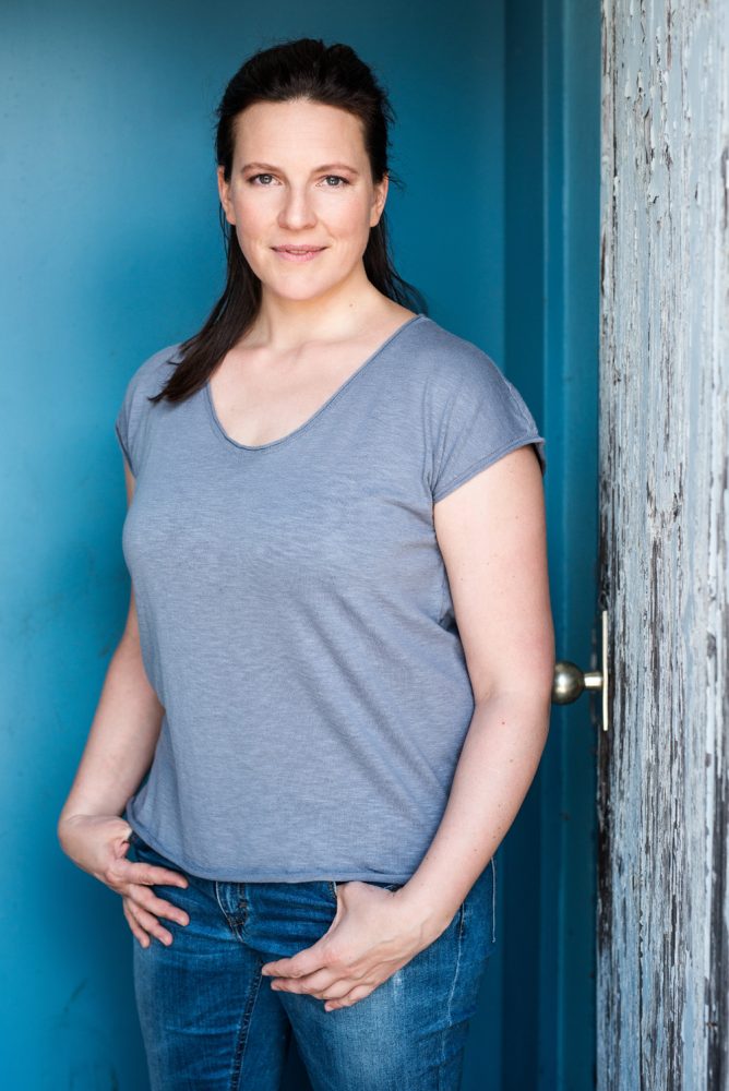 ANNE WEINKNECHT (© Alan Ovaska) - SPIELKIND