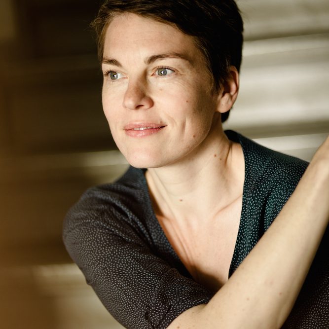 VICTORIA MAYER (© Lena Stahl) - SPIELKIND