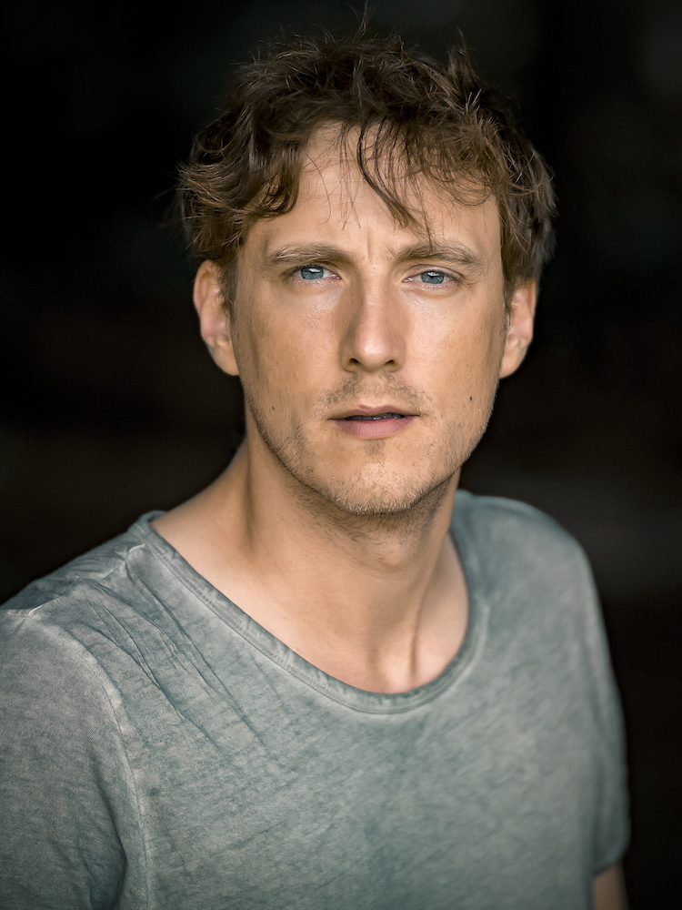 SEBASTIAN ACHILLES (© Torres Pictures) - SPIELKIND