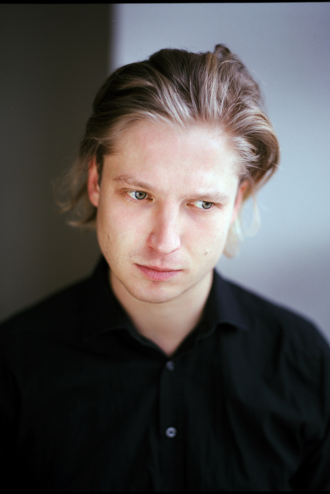 AntonRubtsov_HannesCaspar_13 - SPIELKIND